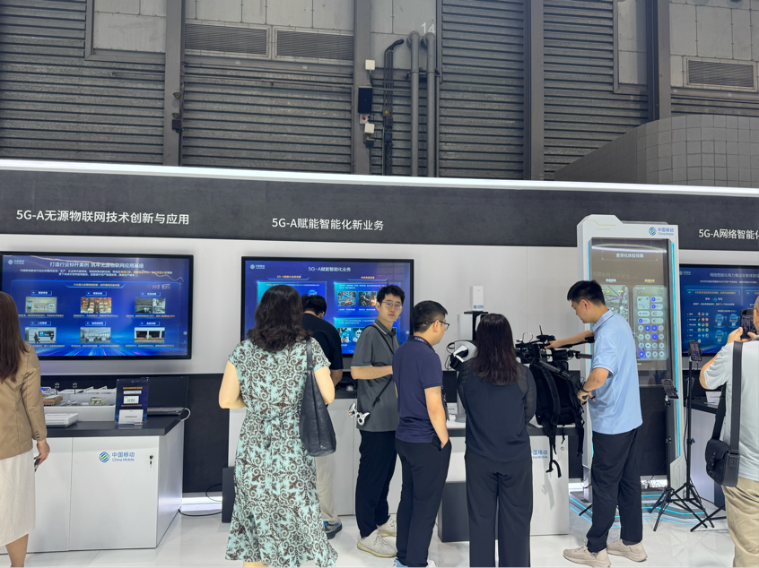 实探MWC 2025上海展：6G“元年”5G-A却强势“霸榜”，AI竞争更聚焦“落地”_资讯-蓝鲸财经